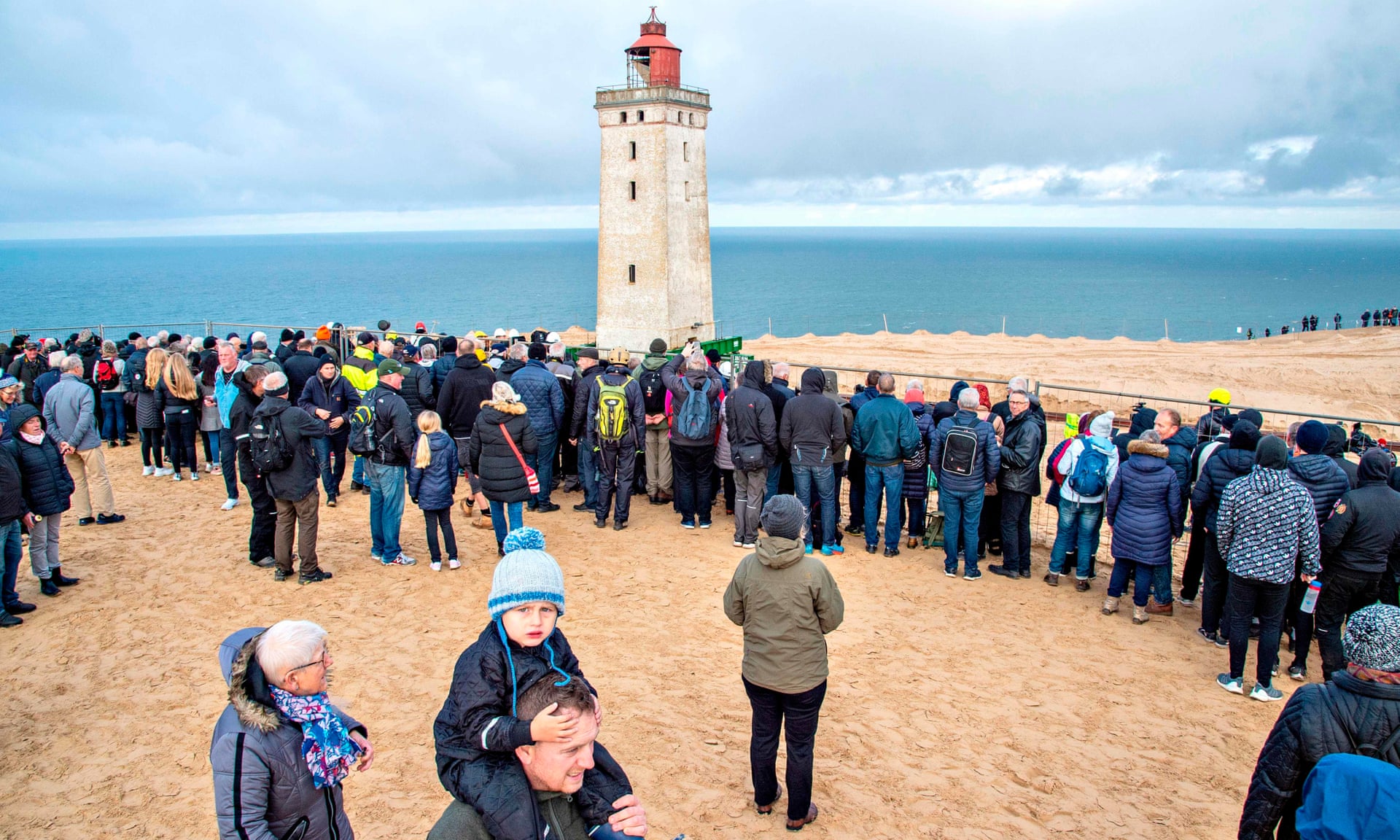Lighthouse was pulled away from eroding cliff in Denmark | Geoengineer.org