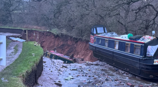 Embankment failure drains Llangollen Canal, triggering major incident ...